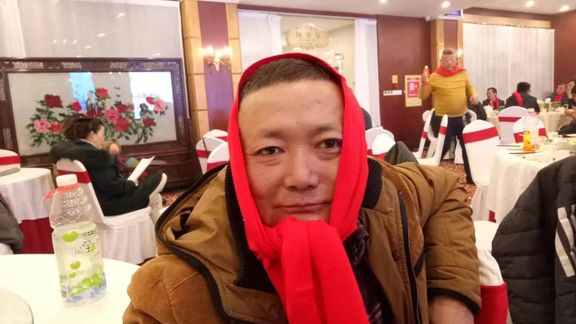 公司年会,哥们儿唱的真好!