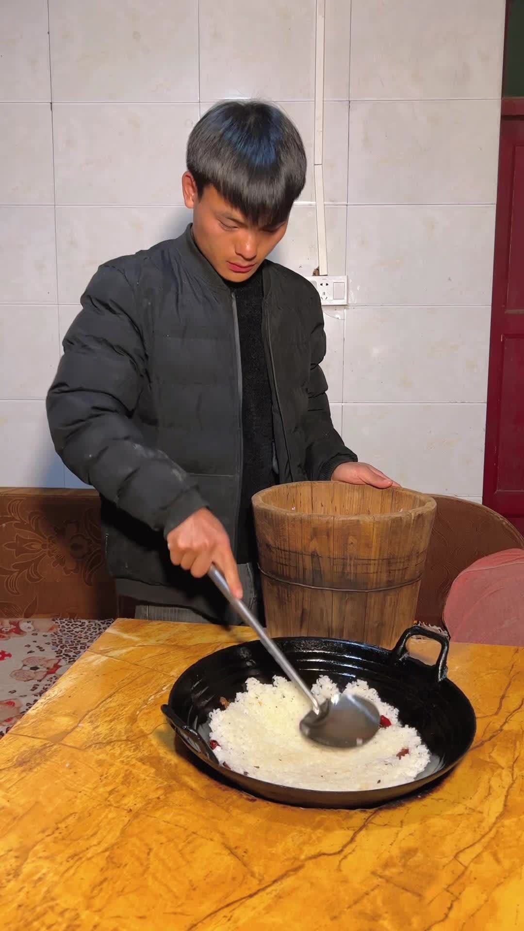 ...想让我爷俩放个假2022新农人计划新农人计划我的乡村生活三农陈宇