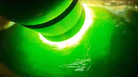 从原料辨别到开出手镯,专家用实例告诉你翡翠原石的门道