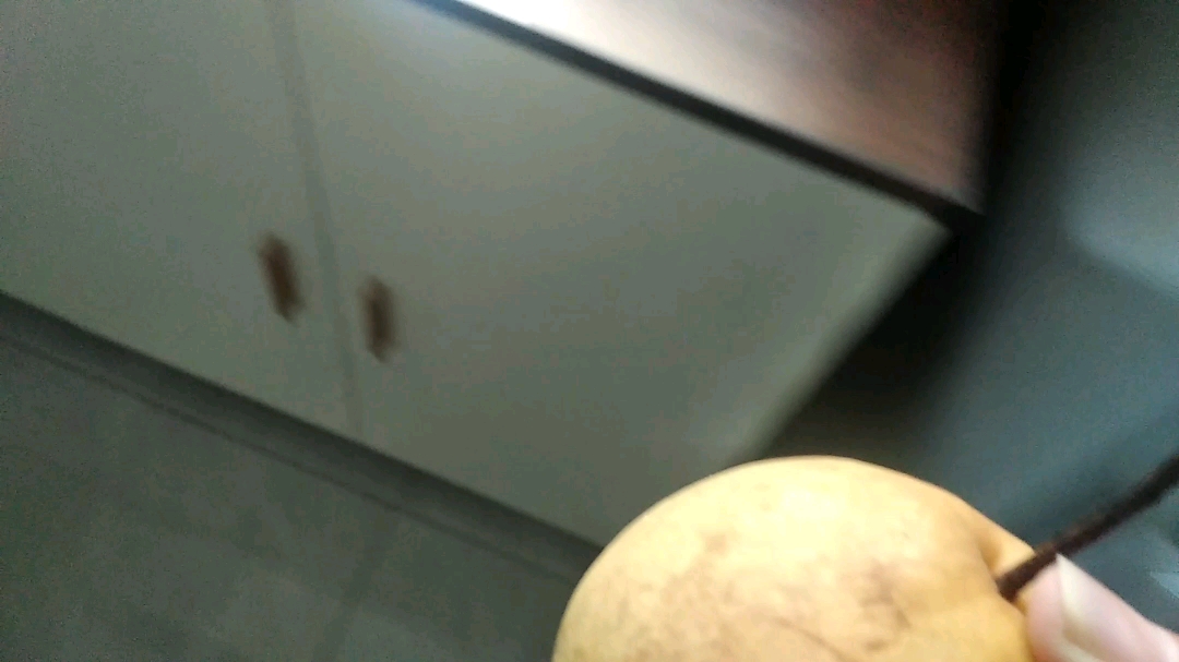 冻梨做法,味道绝了,冻可为冰沙,化可为梨汁