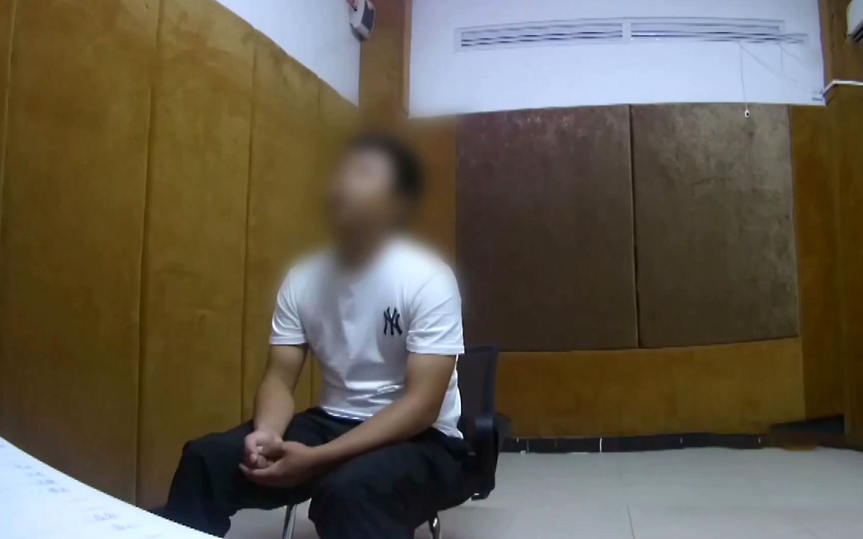 揭秘“99元到付”骗局:快递员外泄50万客户信息 涉案1200万