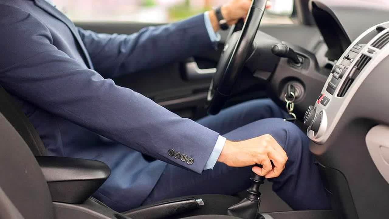 新手开车上路容易紧张?学会这几招,基本不用再担心