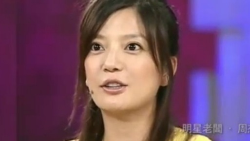 1997年赵薇大二时被琼瑶选中 出演《还珠格格》一举成名
