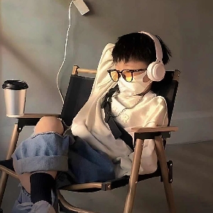 家境贫寒穷三代 