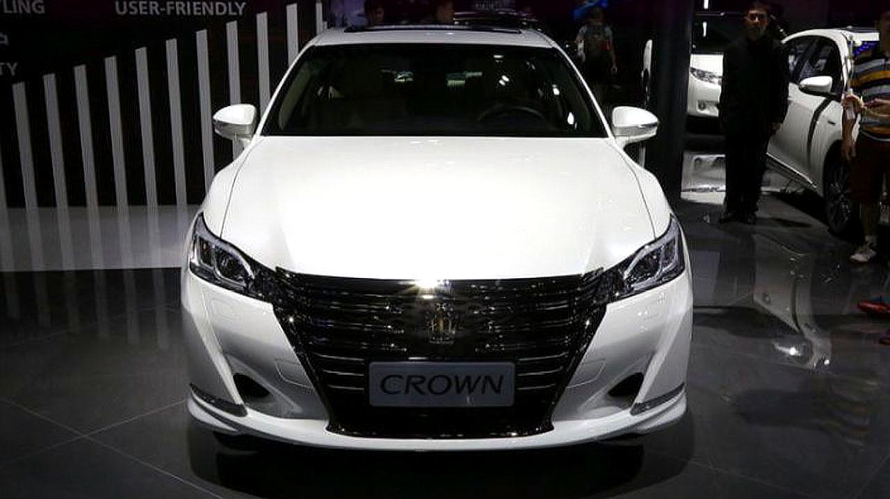 丰田急眼了,新车直降3万元,一脚油235马力,动力还很猛