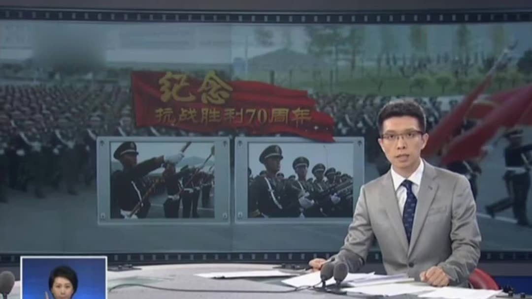 直击阅兵训练:举旗手10斤旗杆每天举8小时