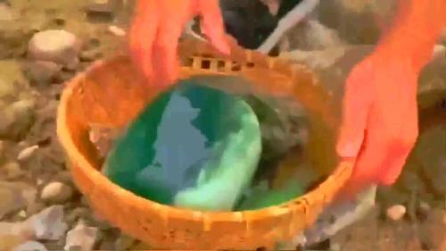 师傅一招教你分辨玉石,方法就是这么简单!