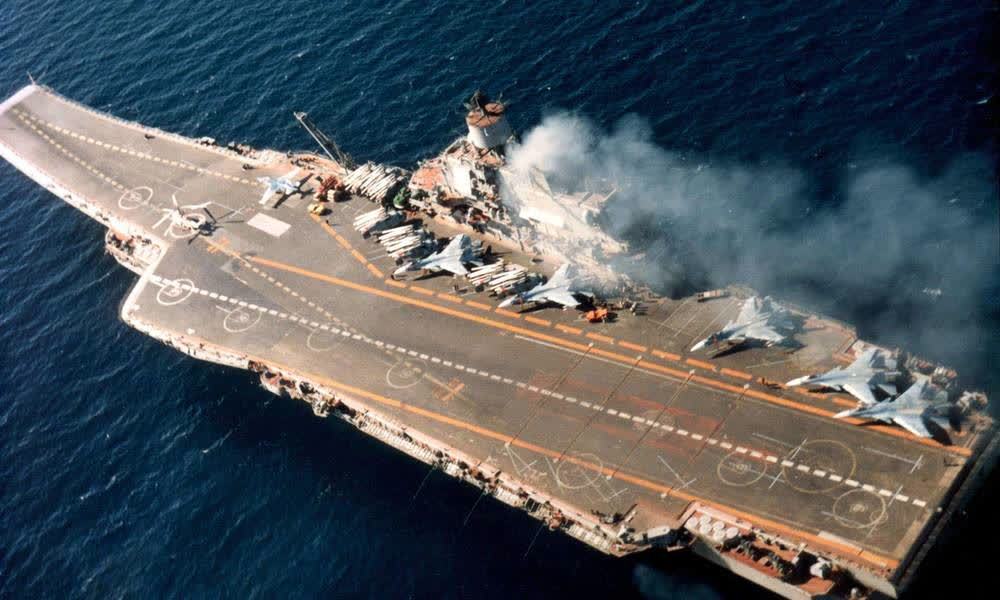 俄咬牙做出抉择,将最尖端武器卖给中国,美国坐不住了!