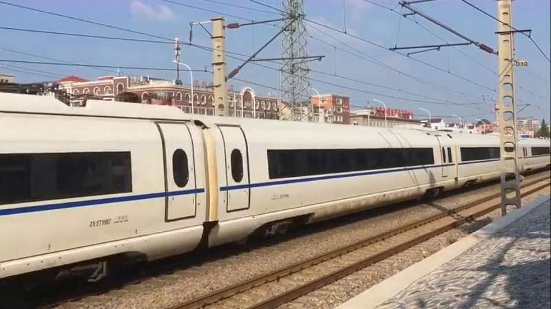 2623加挂K683、K715返修车体,大连站实拍