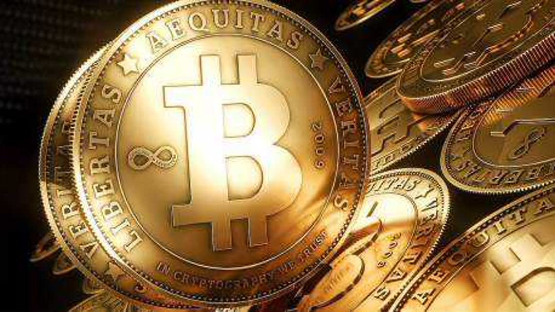 比特币全网24小时爆仓38亿!币价突破18万元每枚