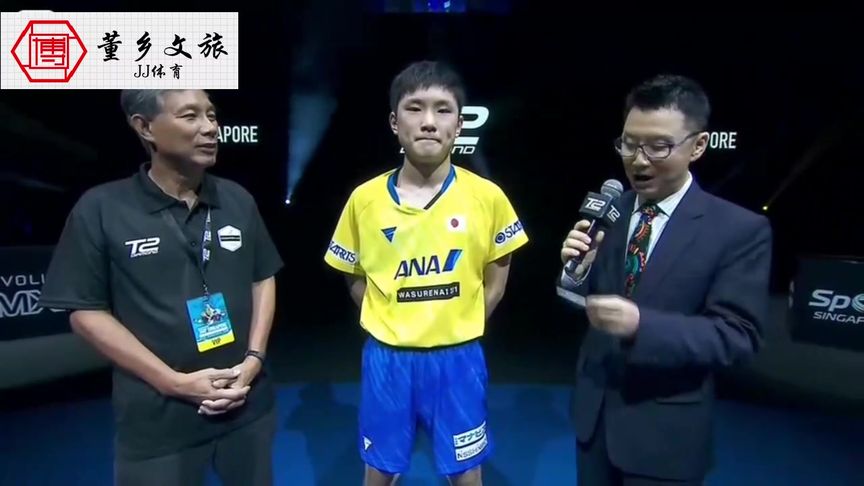 新加坡站张本智和0:2落后佛系泥洼大师连扳四局晋级四强约战许昕