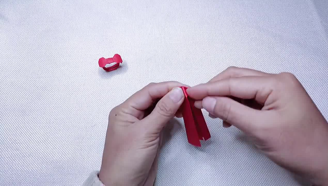 蝴蝶结折纸戒指,折一个送女神
