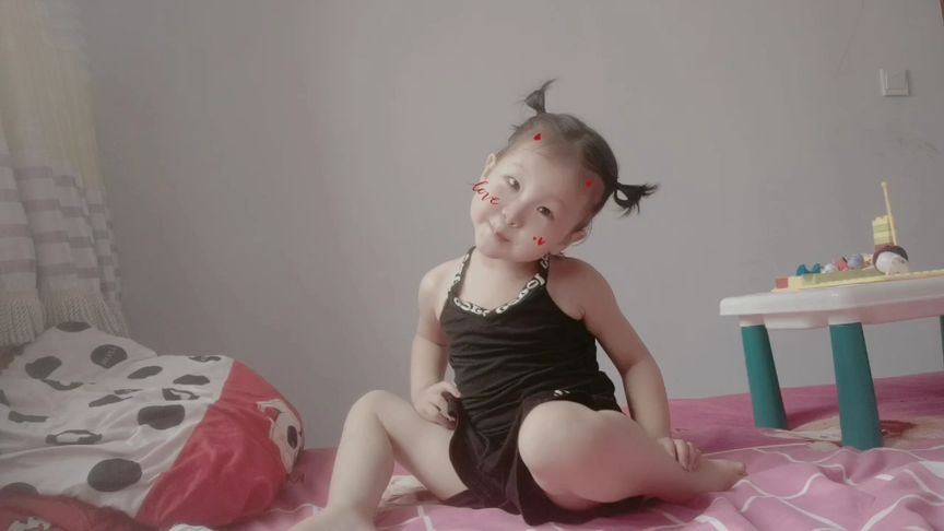 要上幼儿园了,得学会一个简单的自我介绍,怎么感觉那么搞笑