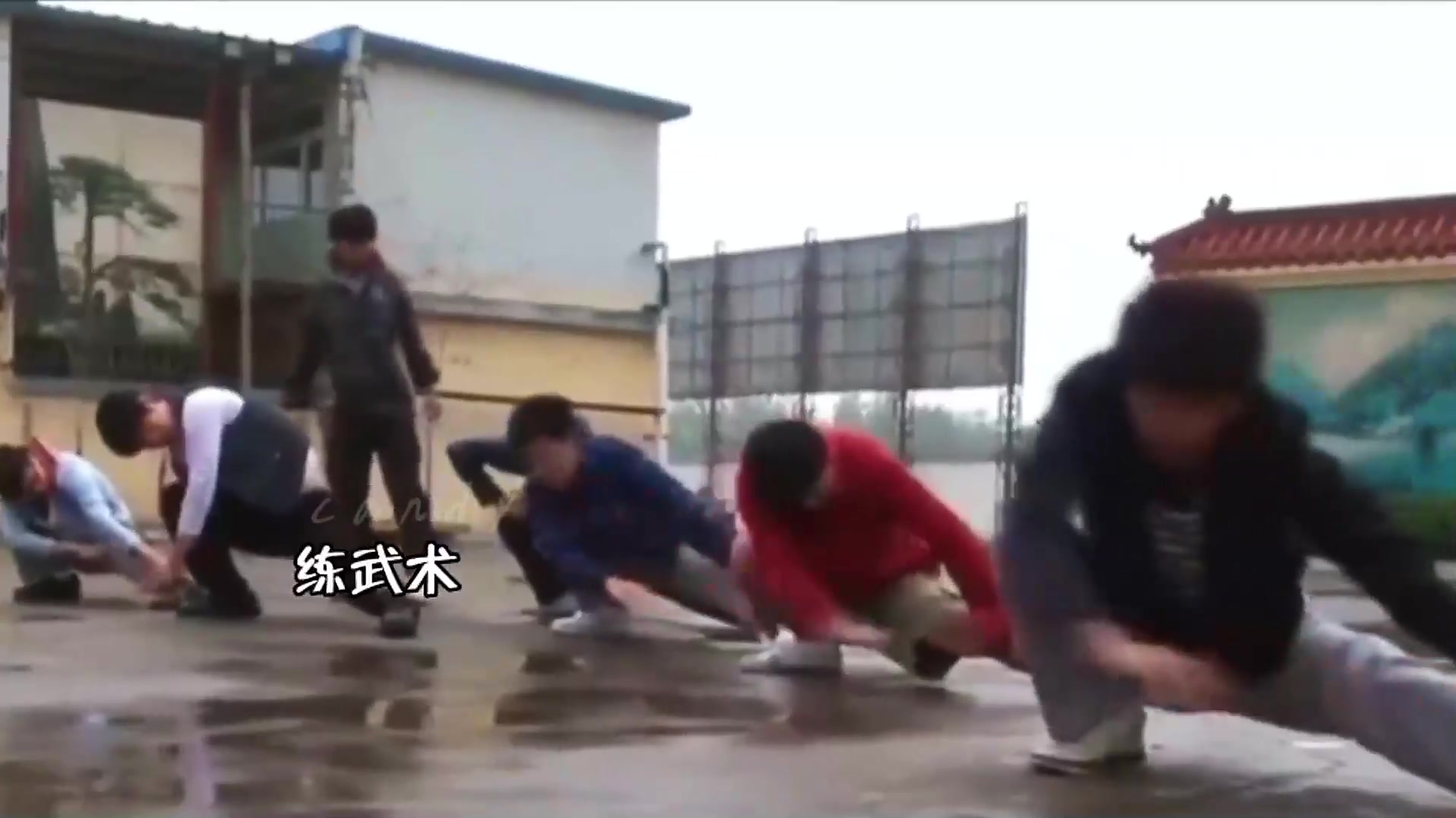 新还珠格格花絮 拍摄前期他们为顺利拍摄做了很多很多准备 学习了很...