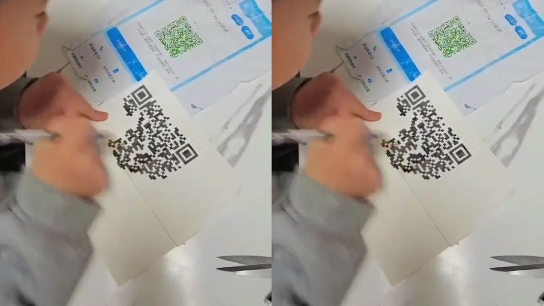 小学生通过计算方格画出健康码 爸爸:画了两个多小时,能扫出来