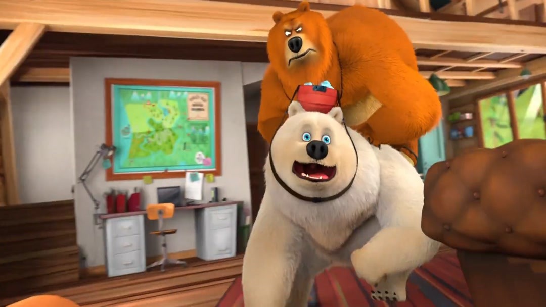 熊鼠搞笑动画:有了冰块的北极熊重新恢复活力,带旅鼠在屋里玩耍