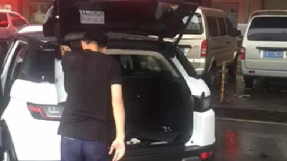 大雨过后又是极光电动尾门开搞