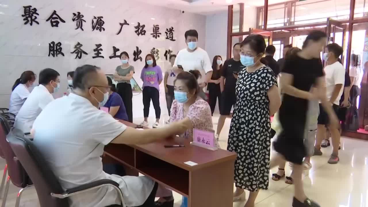 ...在我区开展“喜迎二十大 奋进新征程”庆祝建党101周年主题党日活动