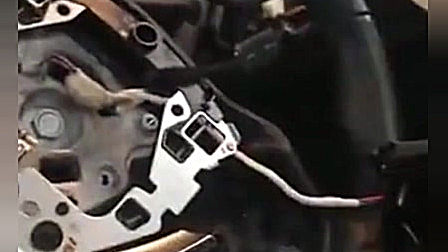 刚买回来的宝马二手车拆出好几个定位器,这就让我尴尬了