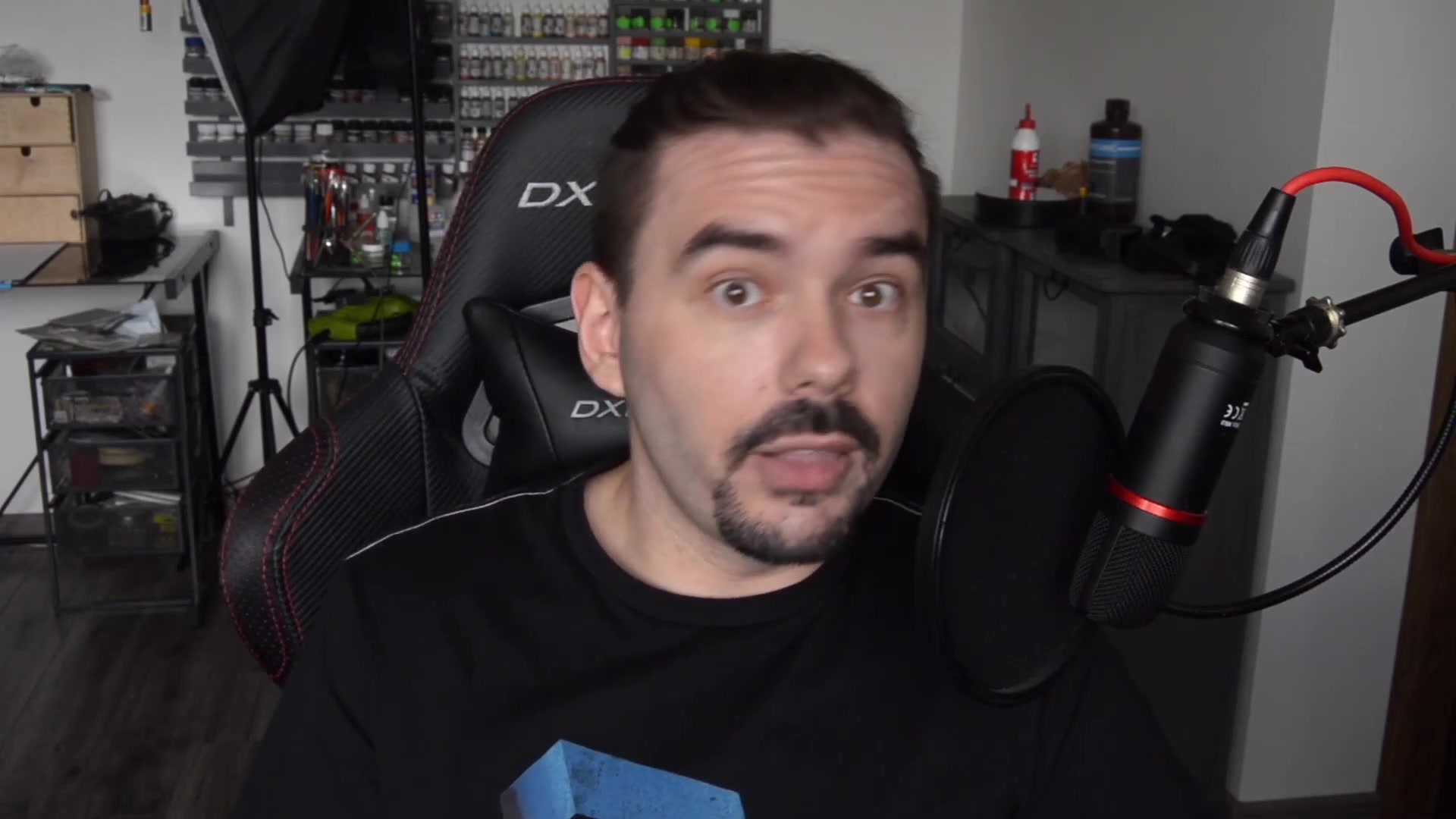 【中文字幕】来看看军模大神Martin Kovac的模型工作台!