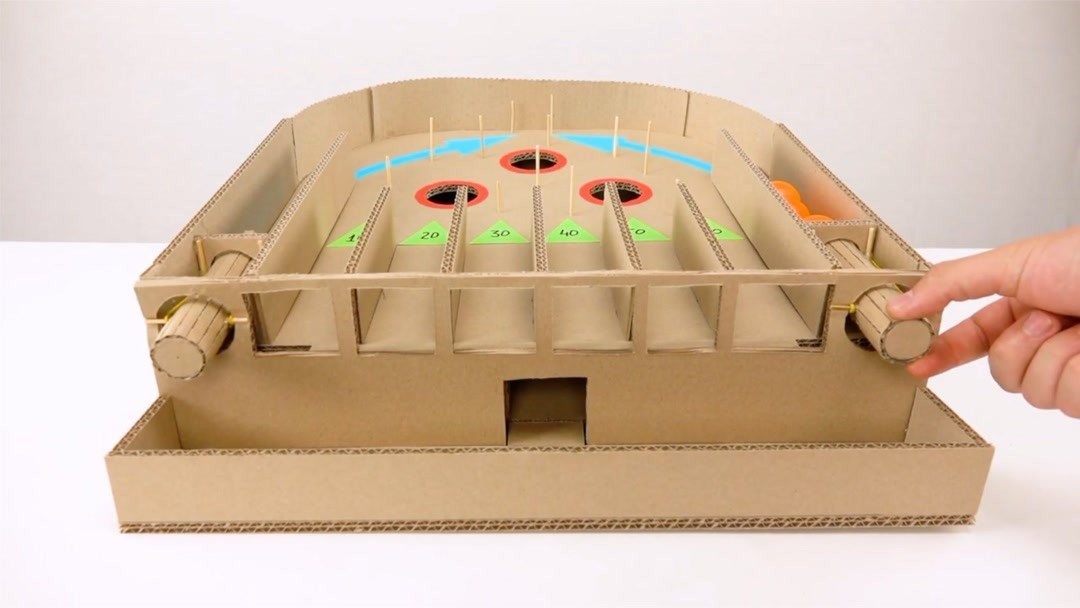 DIY-如何用纸板手工制作双人对战桌面游戏?