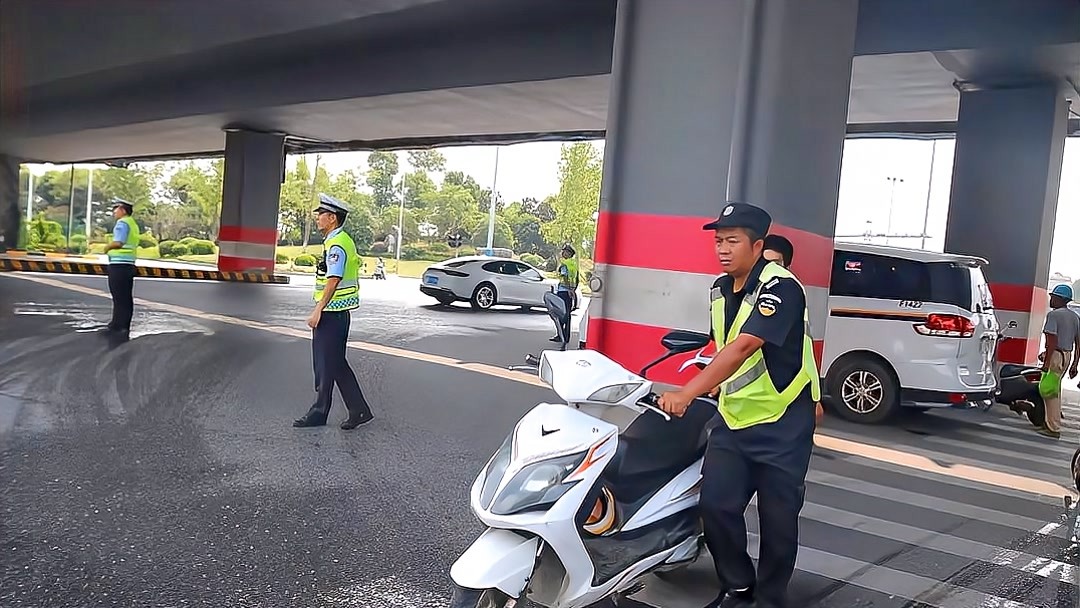 电动车驾驶交规惹争议:不仅电动车标准发生变化,连交规也变了