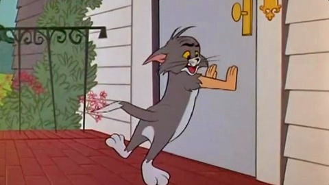 猫和老鼠:小狗为救杰瑞,只能和汤姆展开对决,轻松解决汤姆!