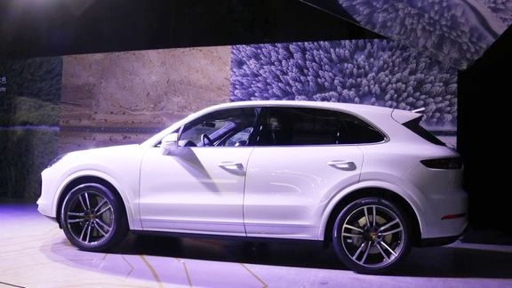 保时捷新款卡宴终于来了, 路虎这回真没招了, 众泰表示正量尺寸呢