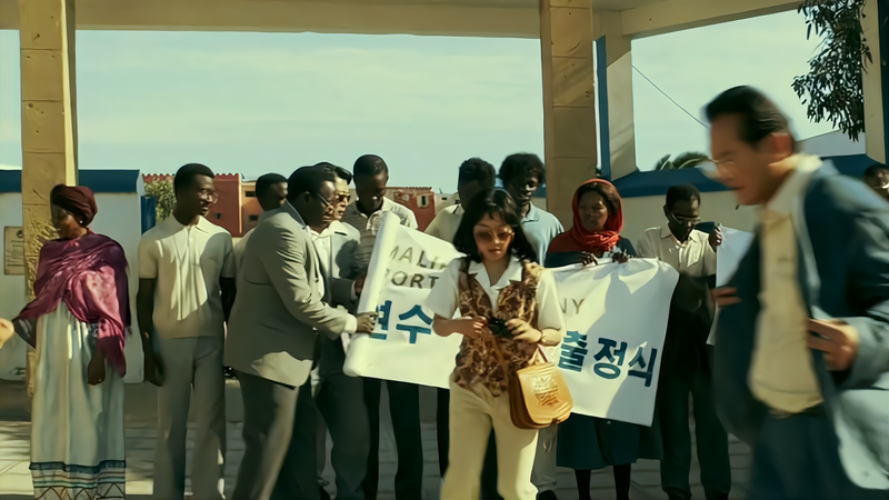 万里归途,根据真实故事改编,关于撤侨,韩国是这样拍的