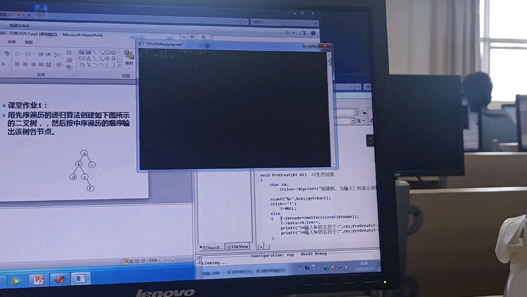 先序递归输入,中序输出