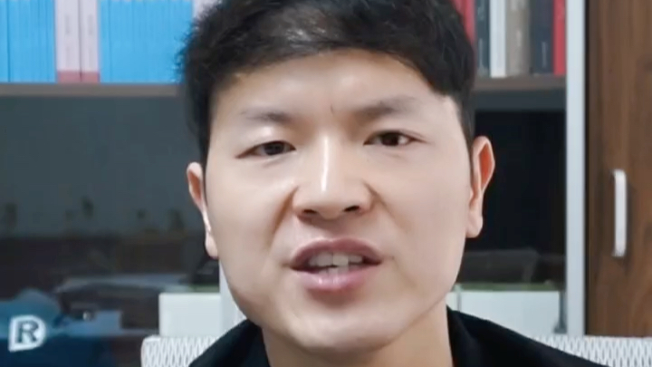 某政法大学学生就唐山烧烤店打人事件发表不当言论被处分