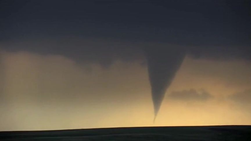自然世界:震撼壮观的狂风暴雨电闪雷鸣,感受一下大自然的力量