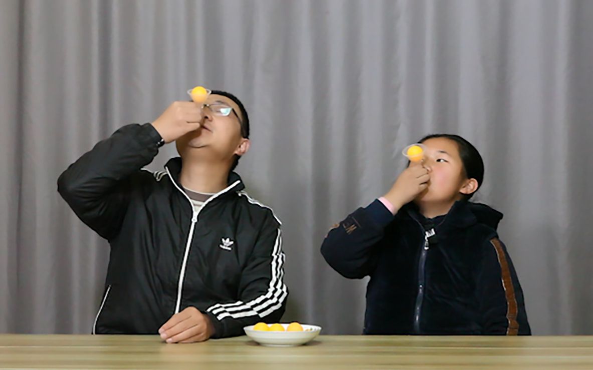 抛开书本玩科学之漏斗亲子小游戏