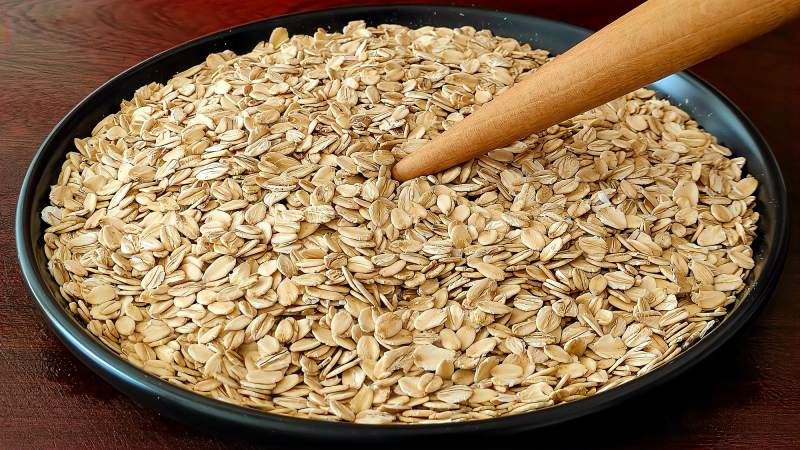 燕麦这样做太好吃了,一周吃7次都不腻,一次做一盘都不够吃