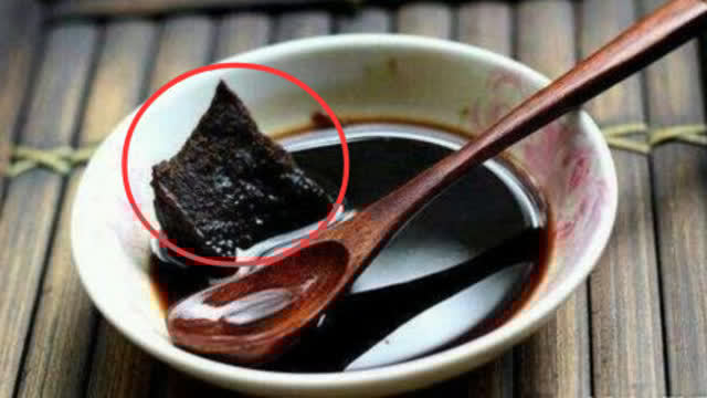 痔疮别乱割!红糖泡一物,悄悄切除病根,早吃早受益
