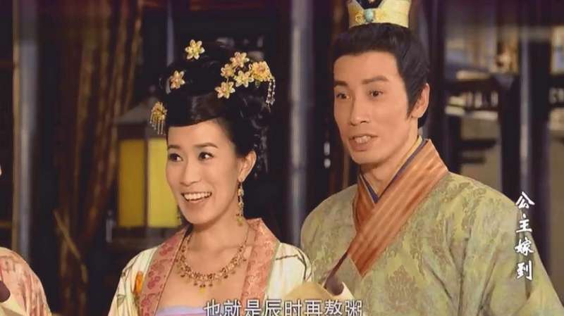 公主变成平民特不适应,想帮忙做家务,谁料拿到家务清单吓一跳