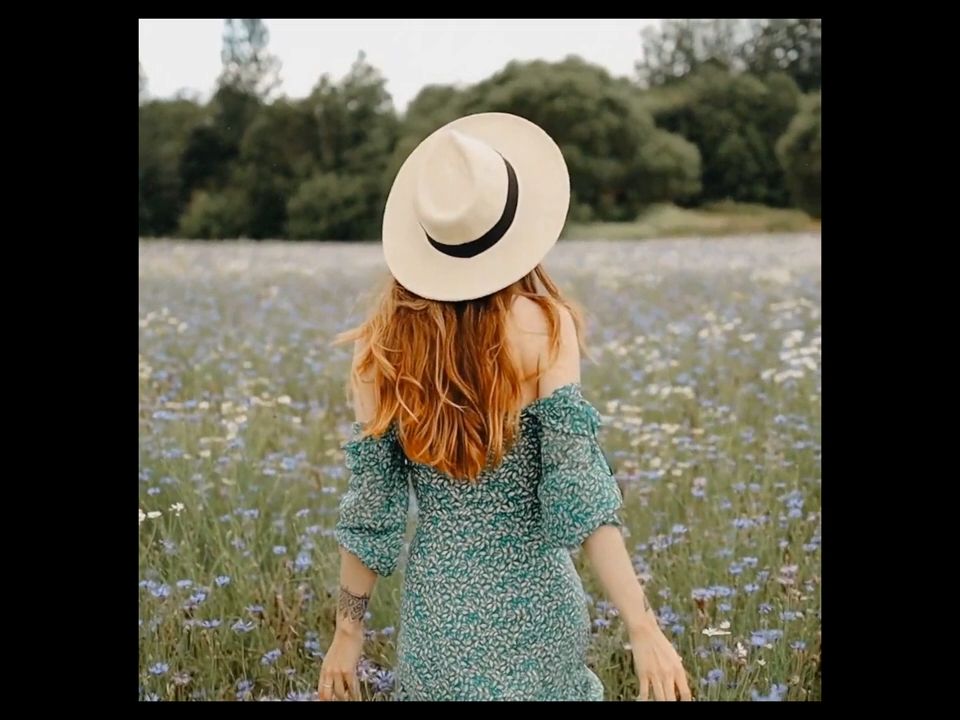 ...使用时空U-Net,单次传递,一次性生成视频完整时间,实现高质量文本转...