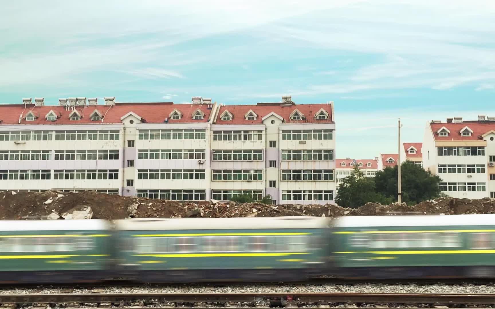 【特效】用几张图片跑火车