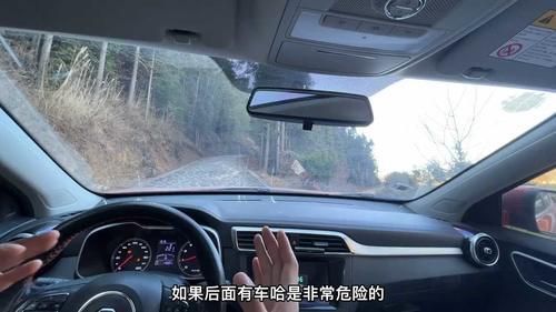 如何防止自动挡坡道起步后溜,2种技巧快速上手轻松掌握