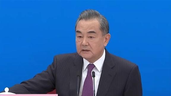 王毅用一组数据总结中国“入世”20周年 提到四个“必须坚持”