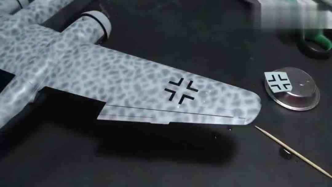 TAMIYA飞机模型,二战德军HE-219夜枭战斗机模型制作