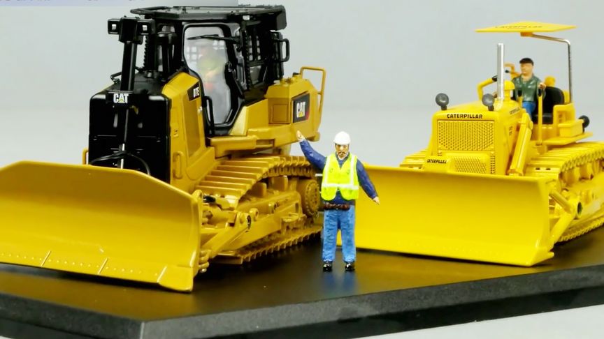 【工程机械比例模型】1:50“卡特彼勒”D7系列推土机比例模型开箱