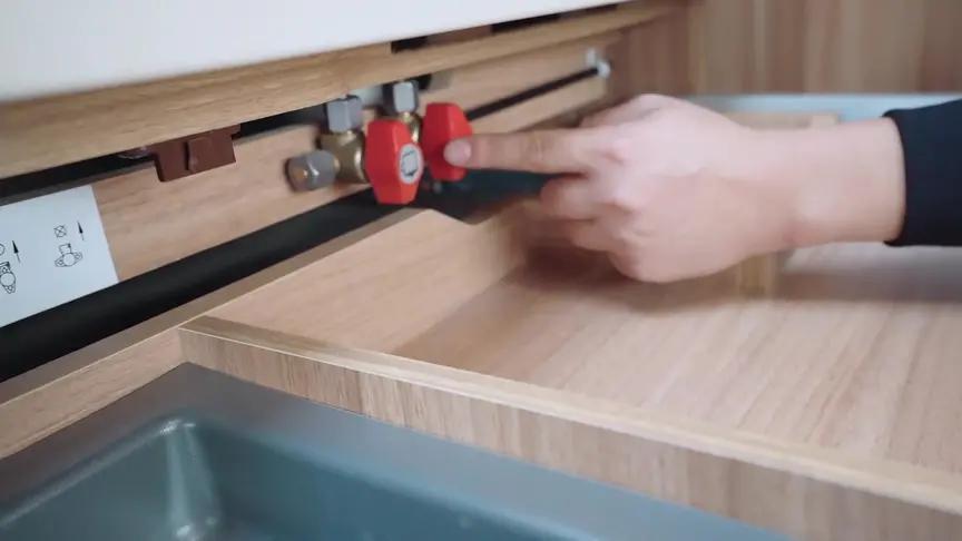 拖挂房车100问之燃气灶的使用方法!