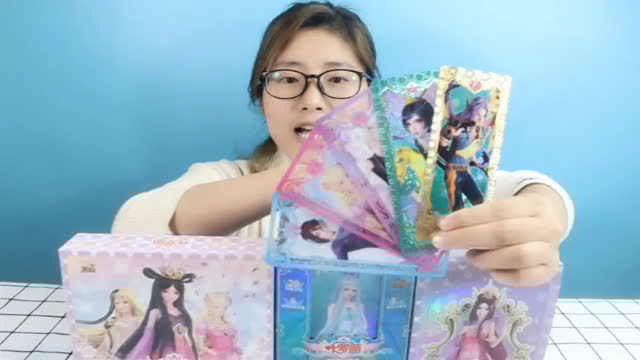 叶罗丽玩具卡片闪卡试玩,这次可以抽到茉莉和冰公主吗