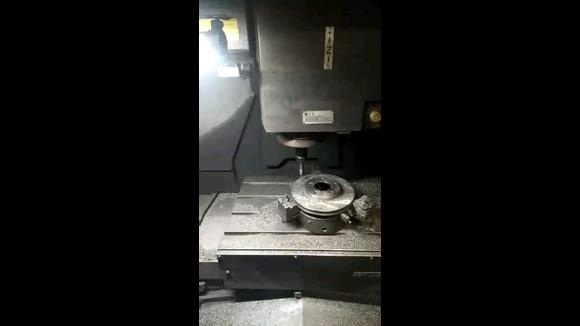 汽车制动盘 改高速工艺,比原车稳定性高。