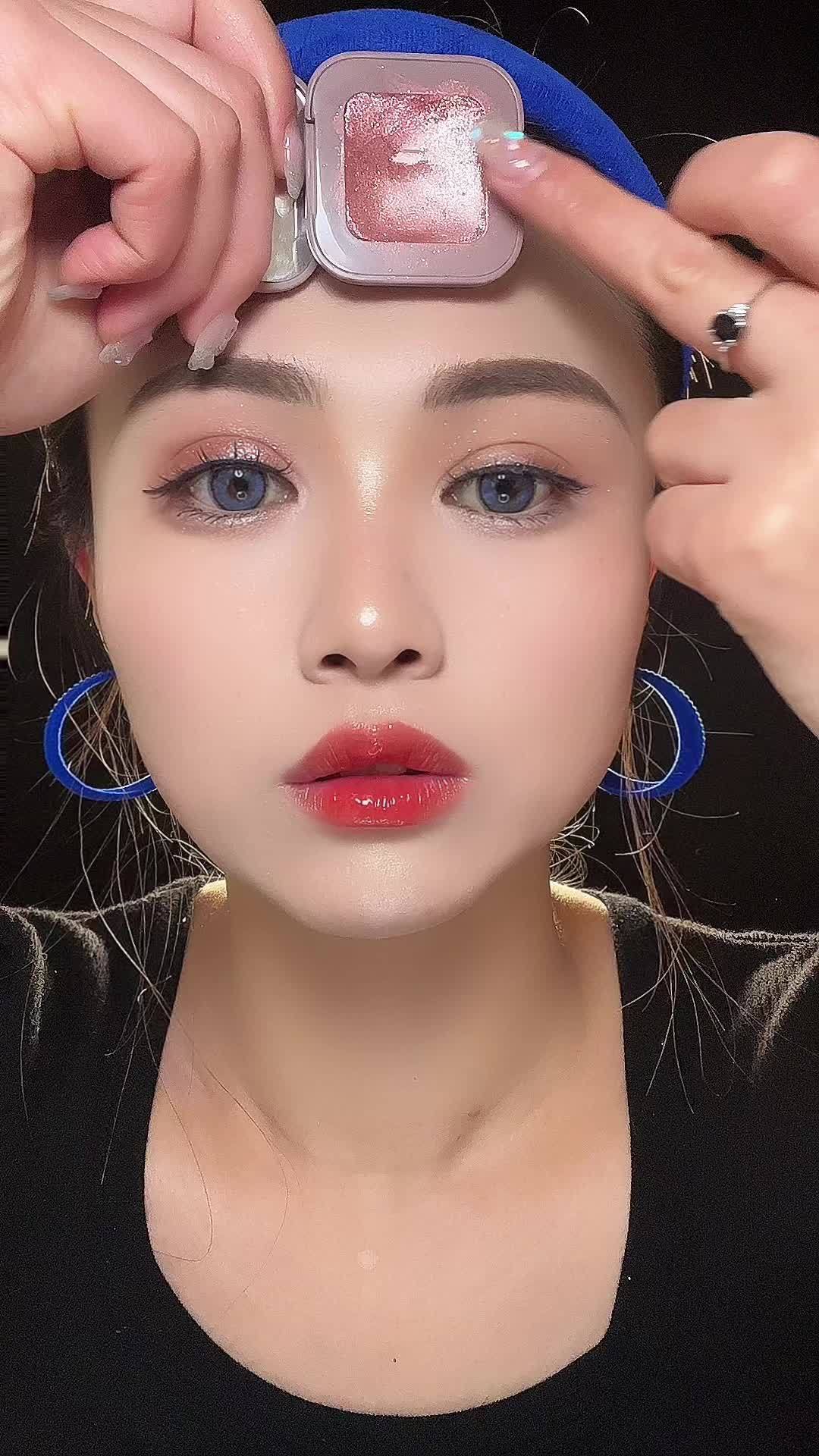 懒人三秒涂眼影,不会学起来