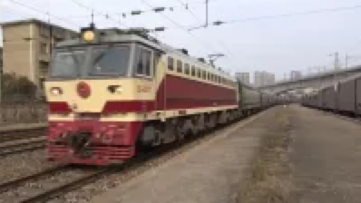 [火车]DF7G湘潭东作业&SS7C+25G[K577]长沙-成都 湘潭东站