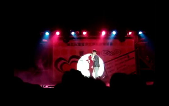 《没离开过》(海大98级毕业演唱会现场版)经典歌曲MV - 林志炫