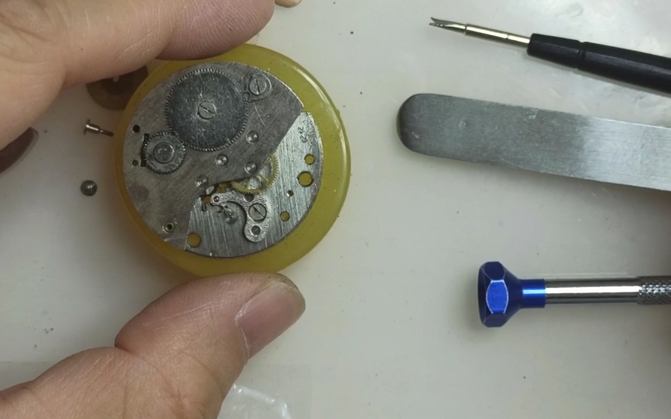 维修保养不走时钟山九钻老手表全过程