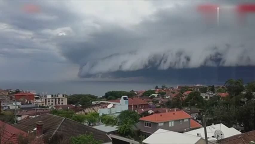 悉尼暴风雨来临前夕,场面震撼如好莱坞大片!